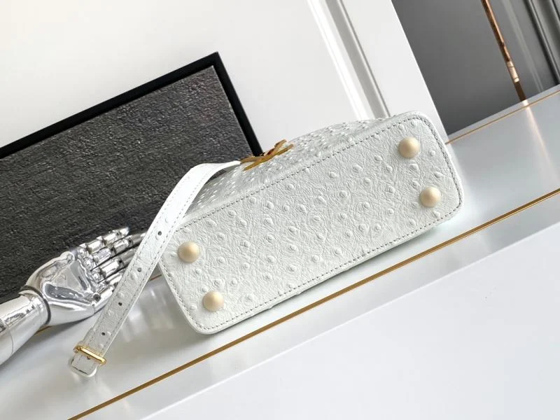 Official Louis Vuitton Capucines BB Bags