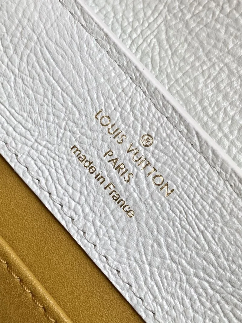 Official Louis Vuitton Capucines BB Bags