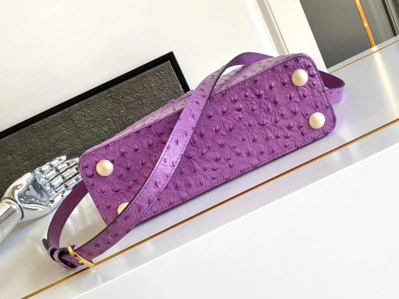 Bargain Louis Vuitton Capucines BB Bags