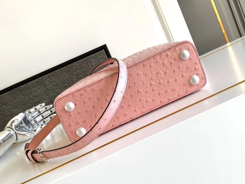 Top match Louis Vuitton Capucines BB Bags