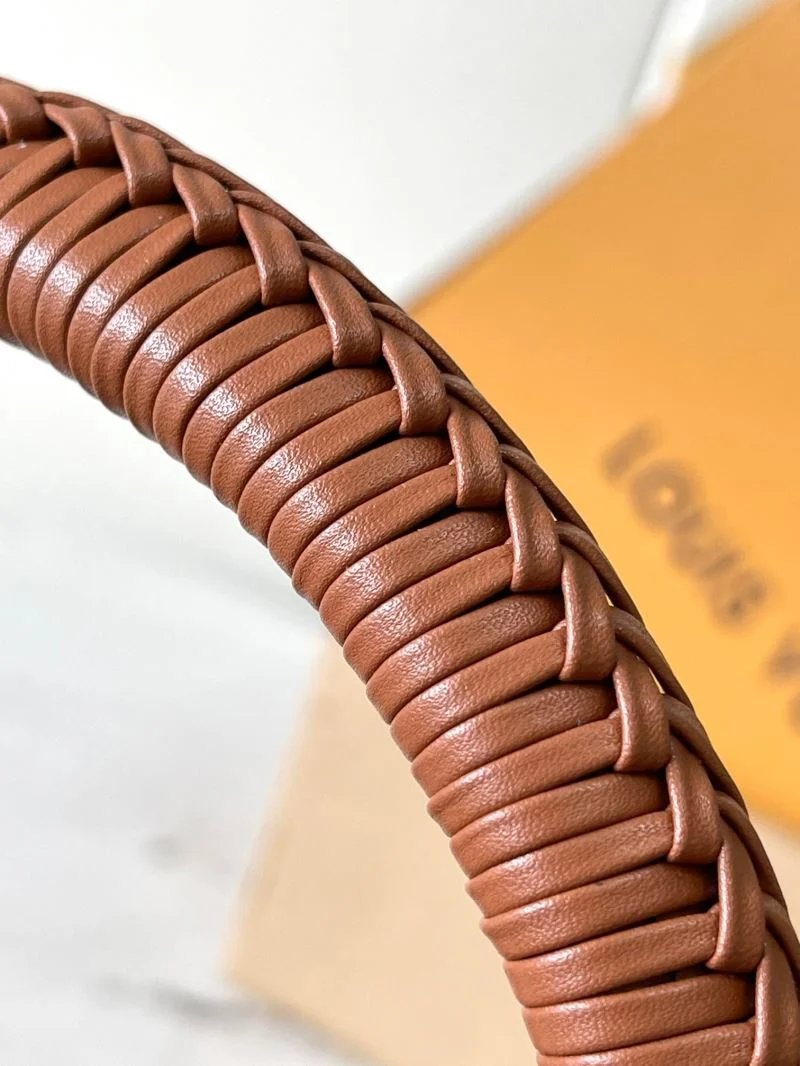 Budget-friendly Louis Vuitton Capucines BB Bags