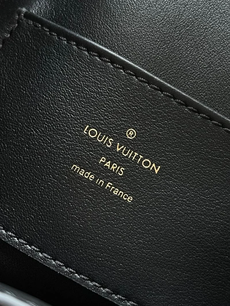 Legit Louis Vuitton Capucines BB Bags