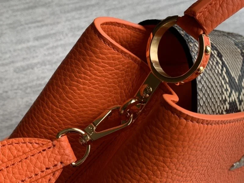 Mirror quality Louis Vuitton Capucines BB Bags