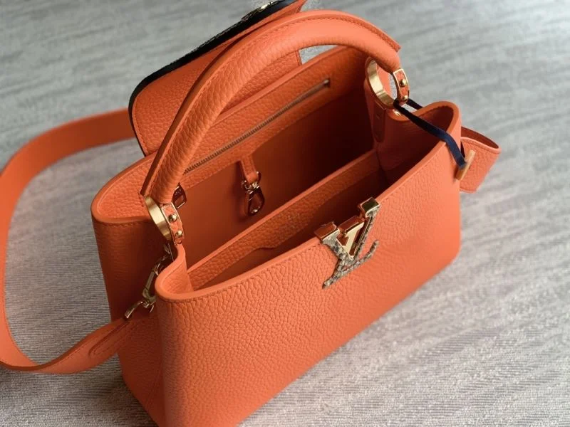 Mirror quality Louis Vuitton Capucines BB Bags