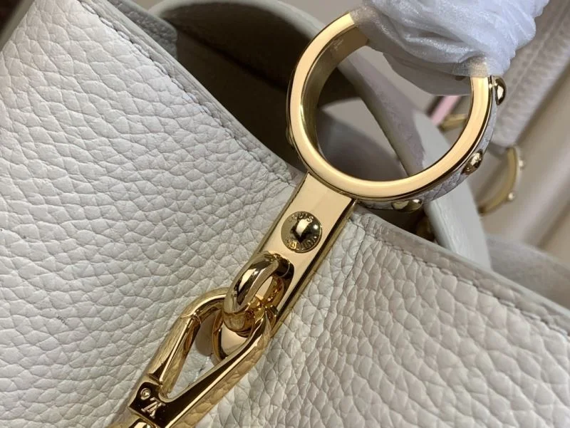 Reasonably priced Louis Vuitton Capucines BB Bags