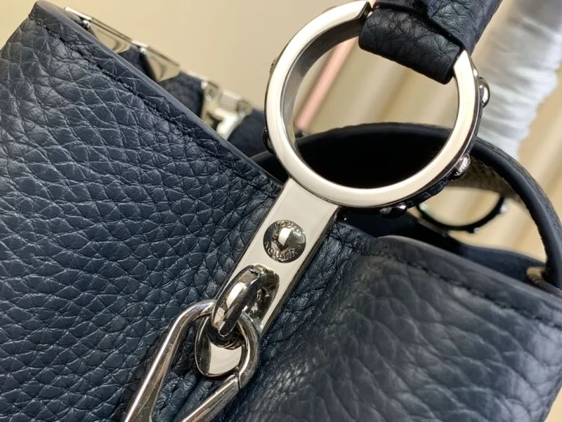 Bargain Louis Vuitton Capucines BB Bags