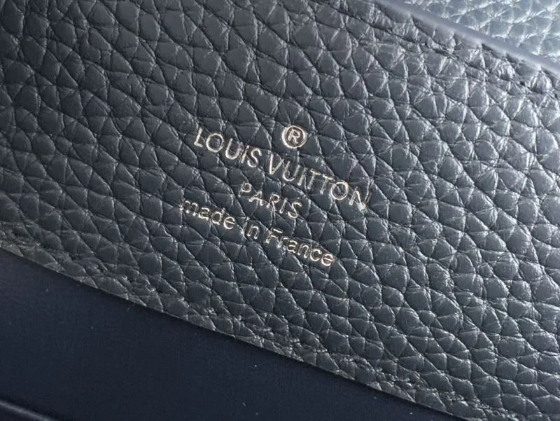 Bargain Louis Vuitton Capucines BB Bags