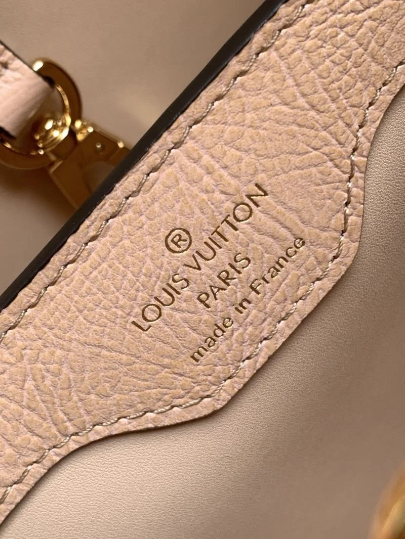 Bargain Louis Vuitton Capucines BB Bags