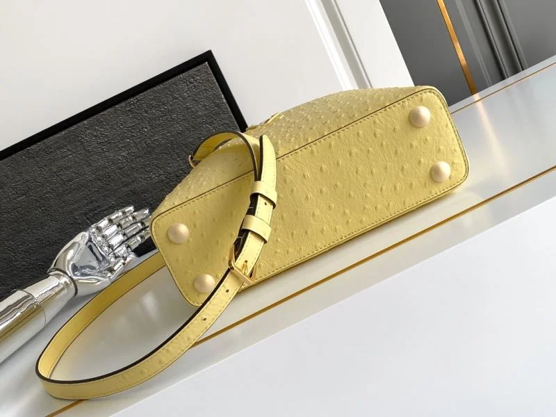 Cut-rate Louis Vuitton Capucines BB Bags