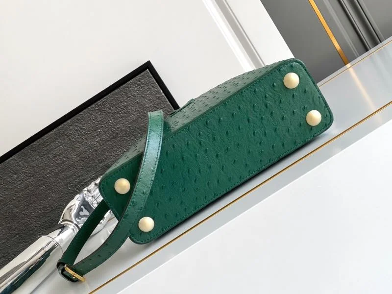 High fidelity Louis Vuitton Capucines BB Bags