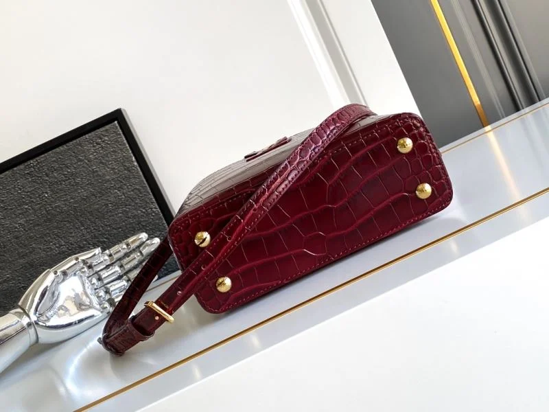 Brand-original Louis Vuitton Capucines BB Bags