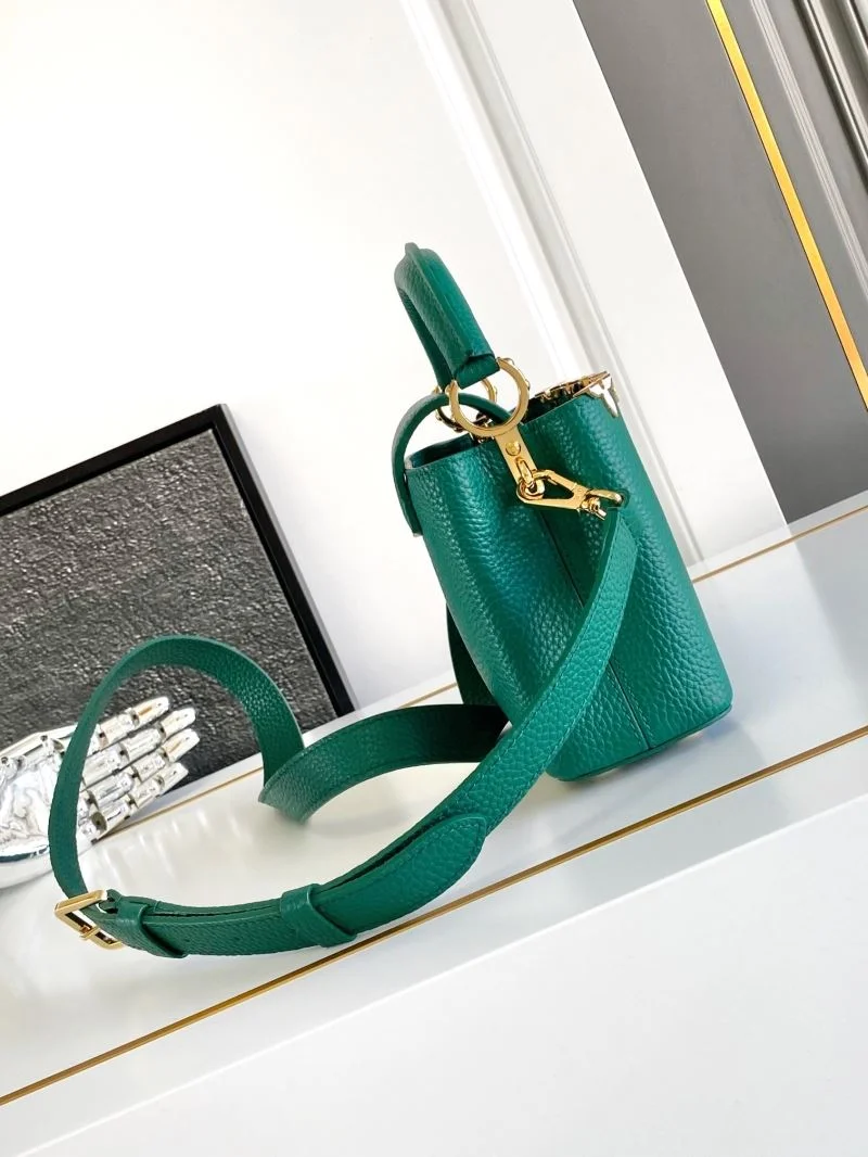 Mirror quality Louis Vuitton Capucines BB Bags