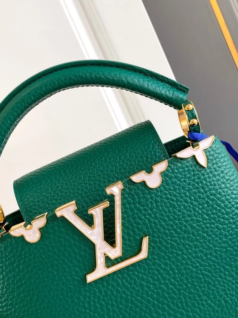 Mirror quality Louis Vuitton Capucines BB Bags