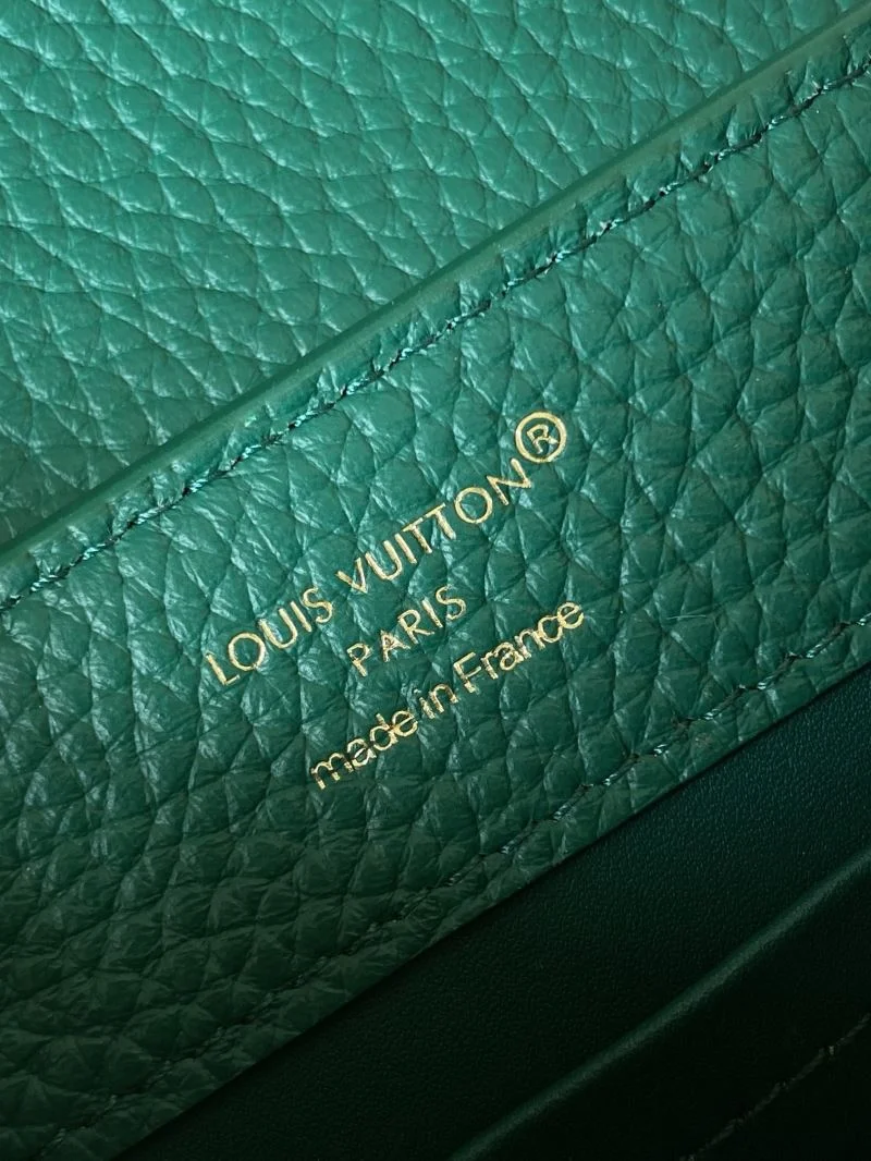 Mirror quality Louis Vuitton Capucines BB Bags