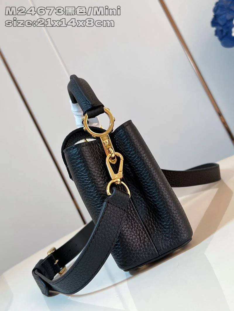 Top mirror Louis Vuitton Capucines BB Bags