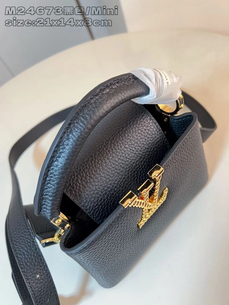 Top mirror Louis Vuitton Capucines BB Bags