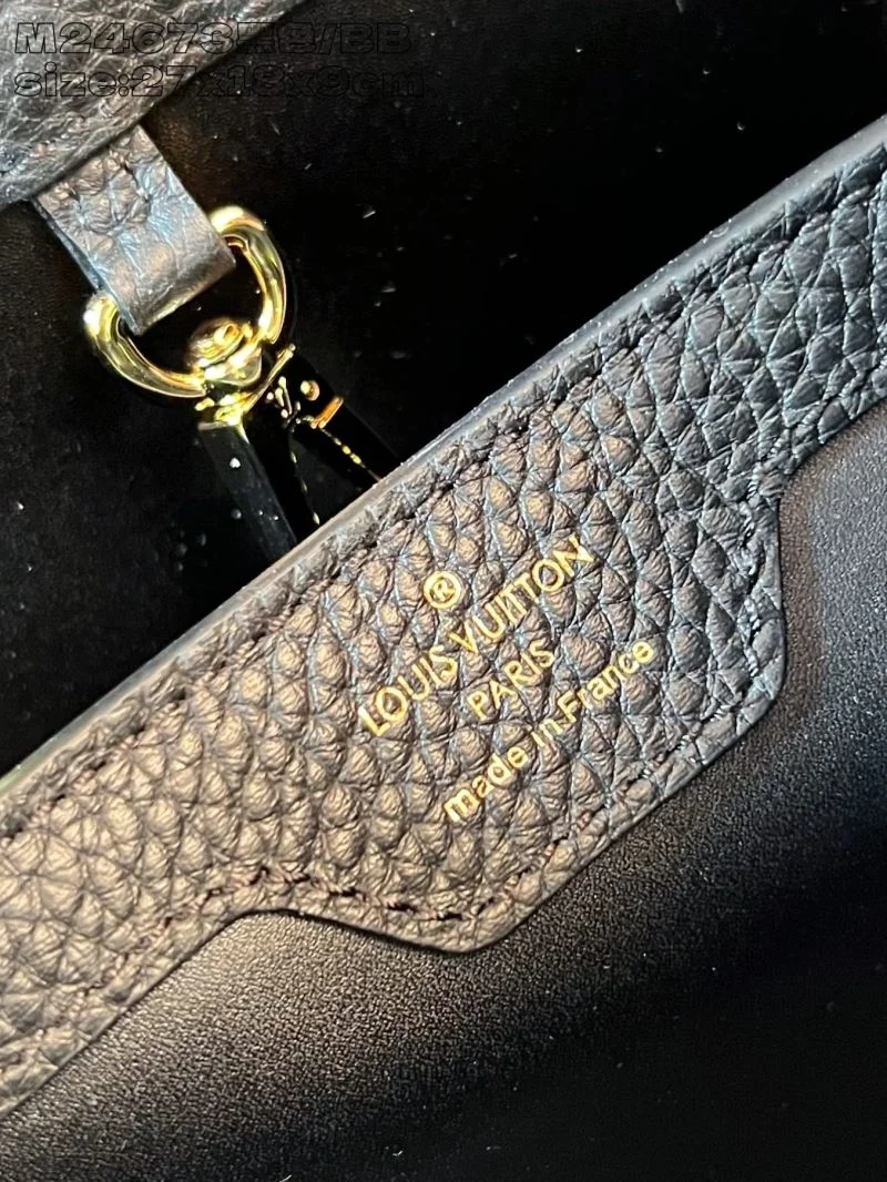 Top mirror Louis Vuitton Capucines BB Bags