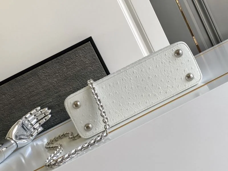 Discounted Louis Vuitton Capucines BB Bags