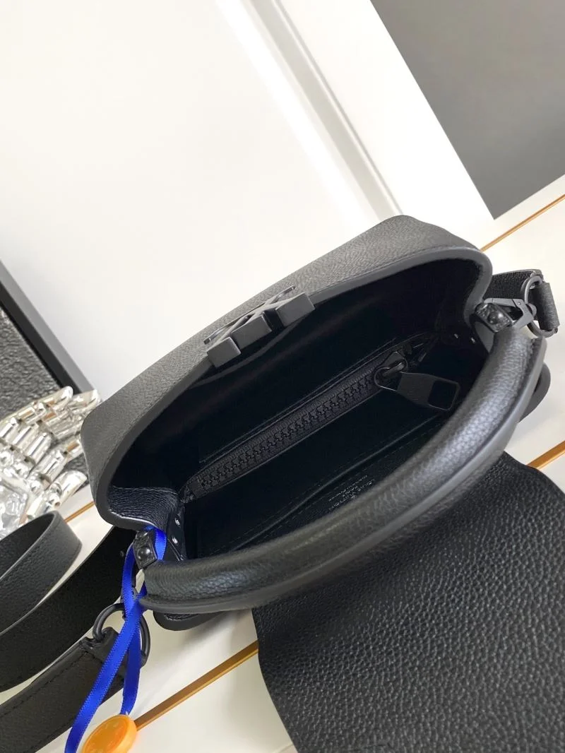 Top match Louis Vuitton Capucines BB Bags