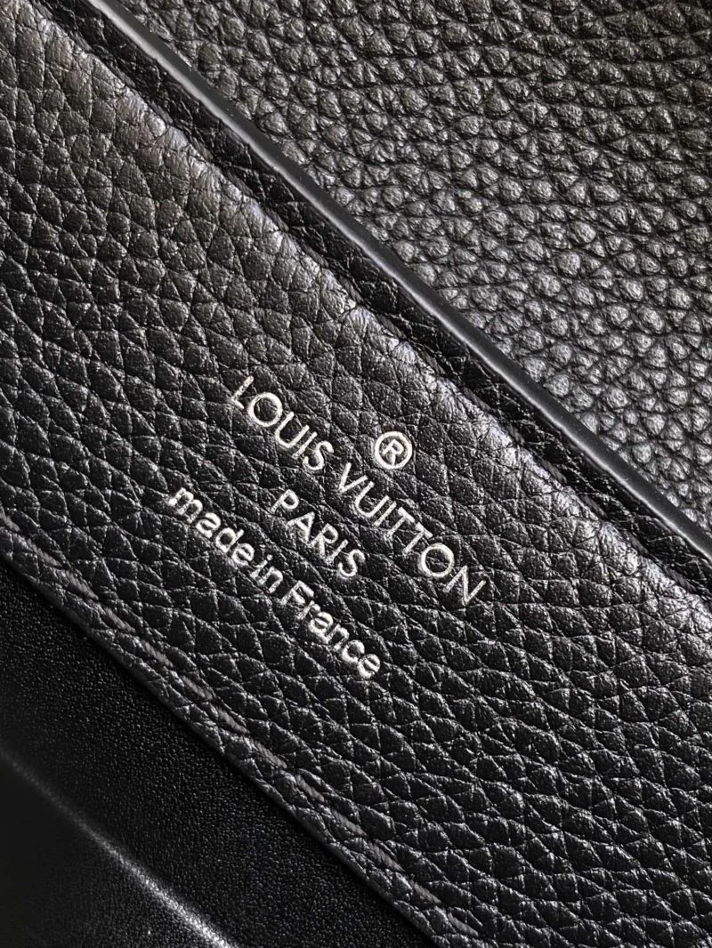 Top match Louis Vuitton Capucines BB Bags