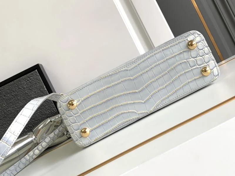 Official Louis Vuitton Capucines BB Bags