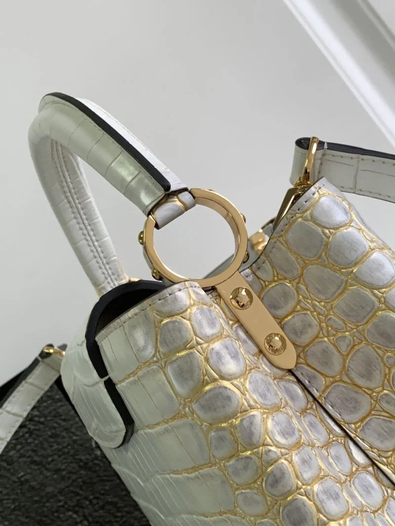 Exact replica Louis Vuitton Capucines BB Bags