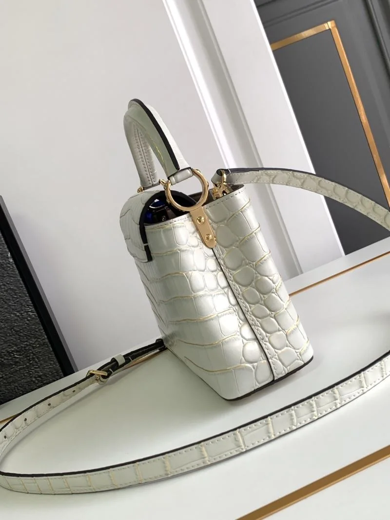High fidelity Louis Vuitton Capucines BB Bags
