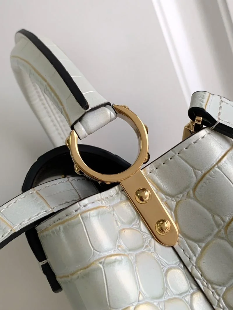 High fidelity Louis Vuitton Capucines BB Bags