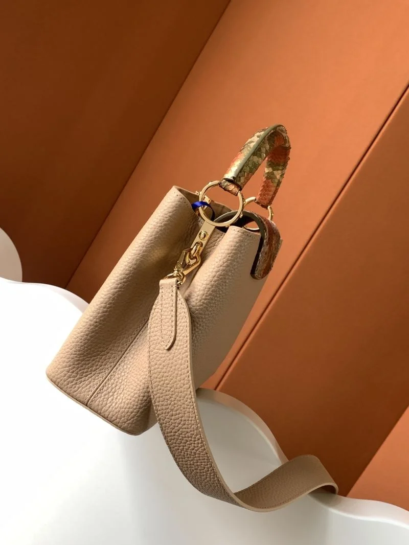 Bargain Louis Vuitton Capucines BB Bags