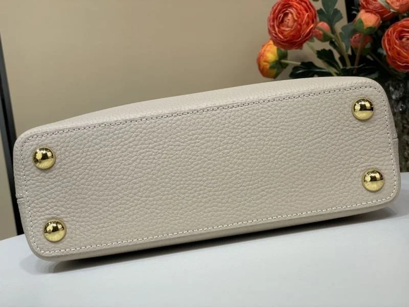 Reasonably priced Louis Vuitton Capucines BB Bags