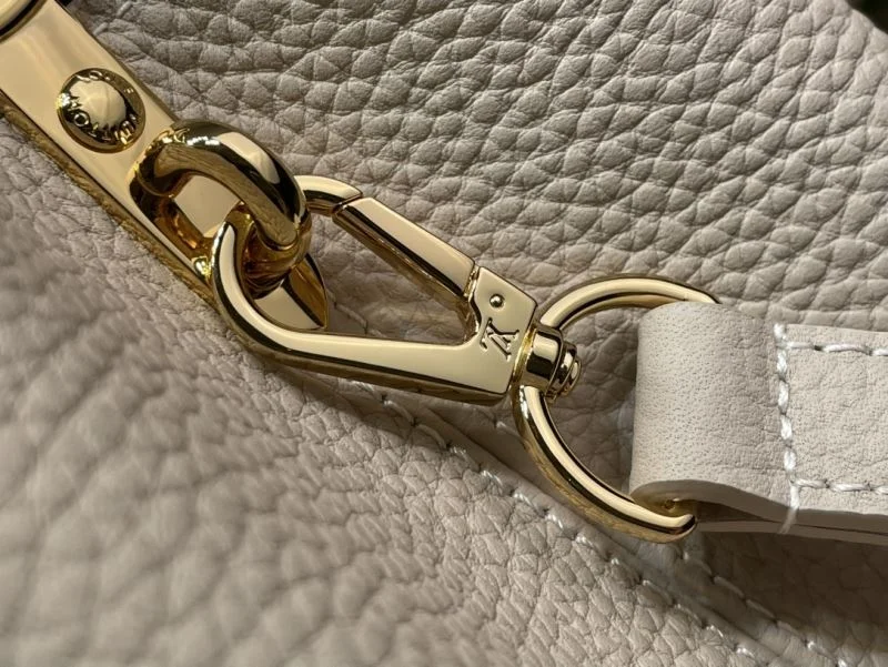 Reasonably priced Louis Vuitton Capucines BB Bags