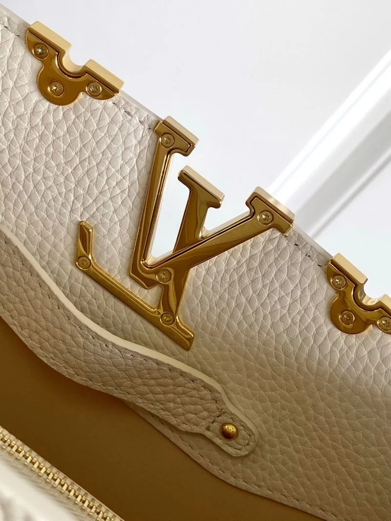 Top mirror Louis Vuitton Capucines BB Bags