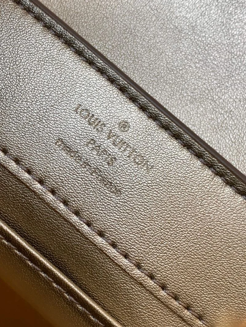 High accuracy Louis Vuitton Capucines BB Bags