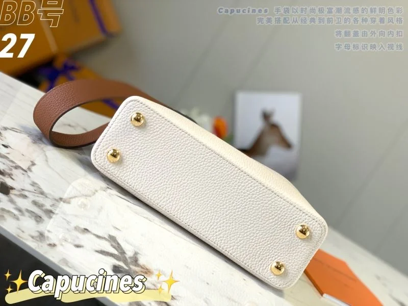 Top mirror Louis Vuitton Capucines BB Bags
