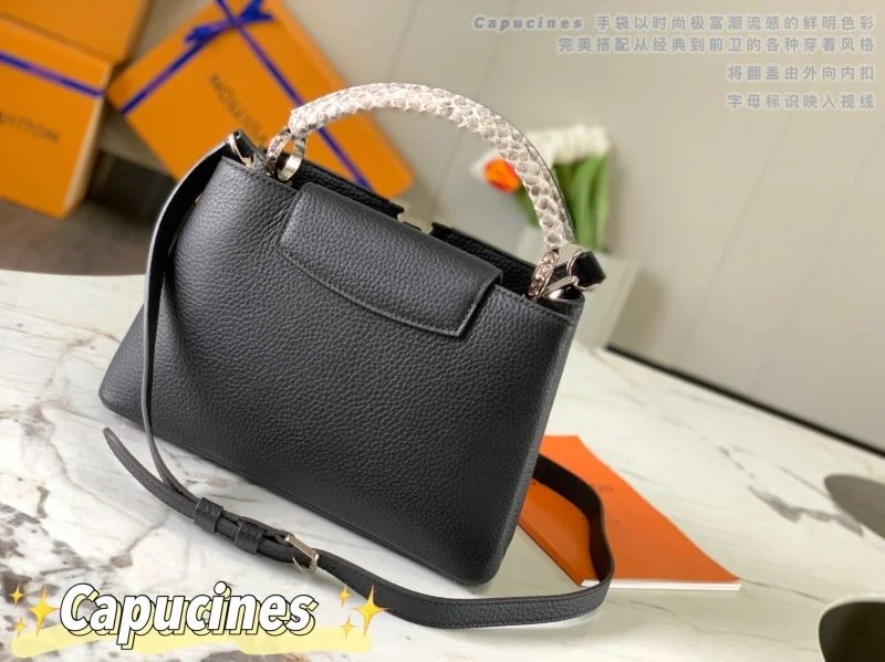 Top mirror Louis Vuitton Capucines BB Bags