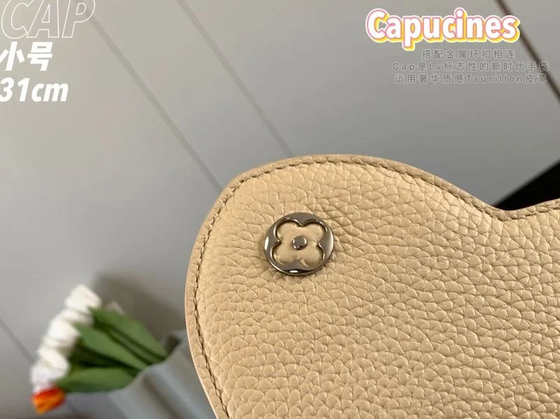 Mirror quality Louis Vuitton Capucines BB Bags