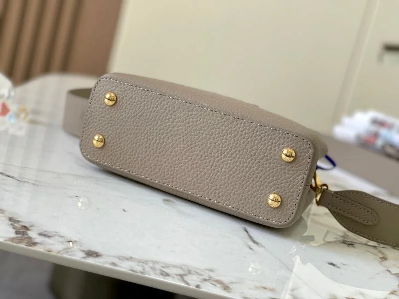 Bargain Louis Vuitton Capucines BB Bags