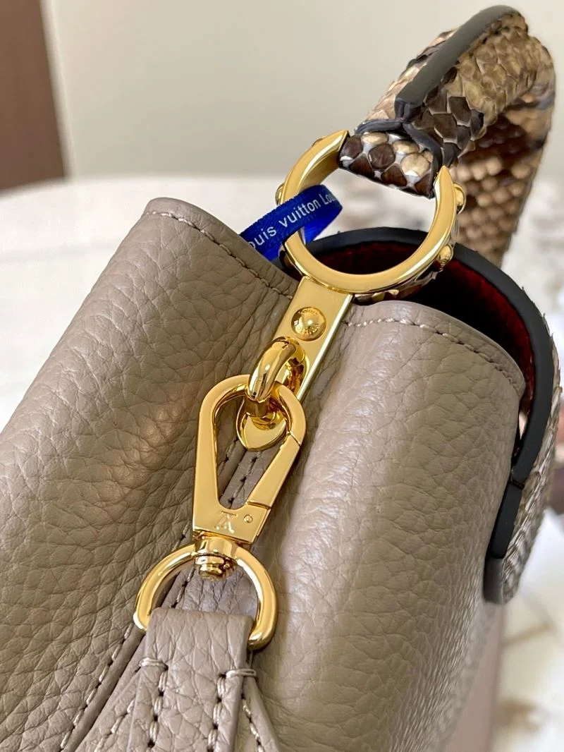 Bargain Louis Vuitton Capucines BB Bags