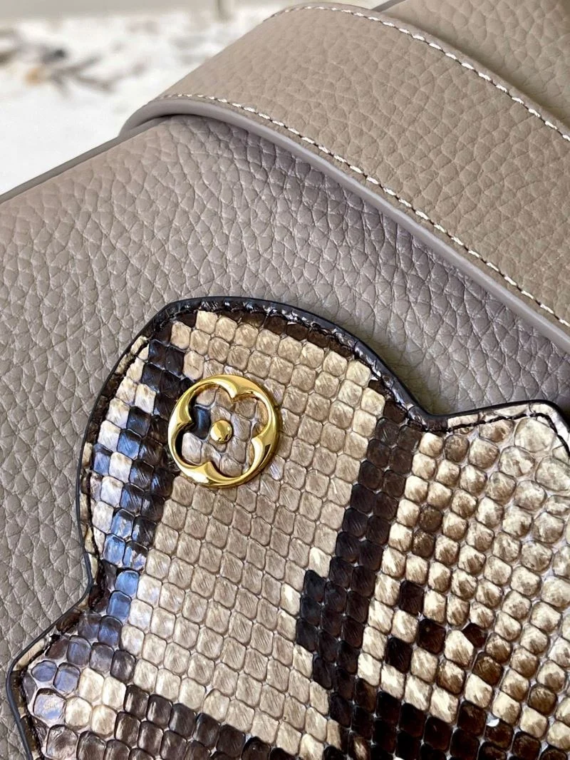Bargain Louis Vuitton Capucines BB Bags