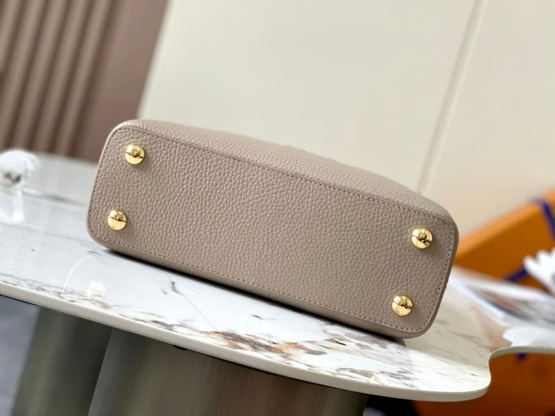 Bargain Louis Vuitton Capucines BB Bags
