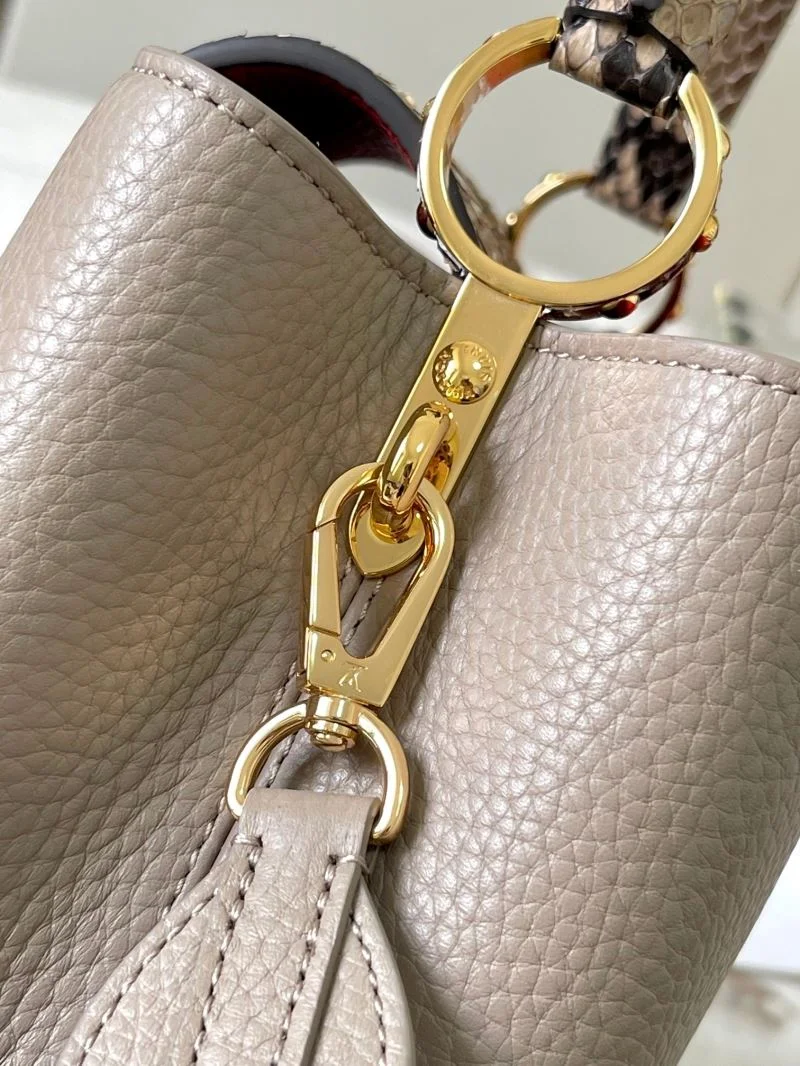 Bargain Louis Vuitton Capucines BB Bags