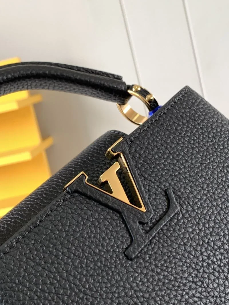 Mirror quality Louis Vuitton Capucines BB Bags