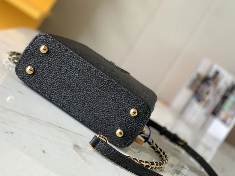 Mirror quality Louis Vuitton Capucines BB Bags