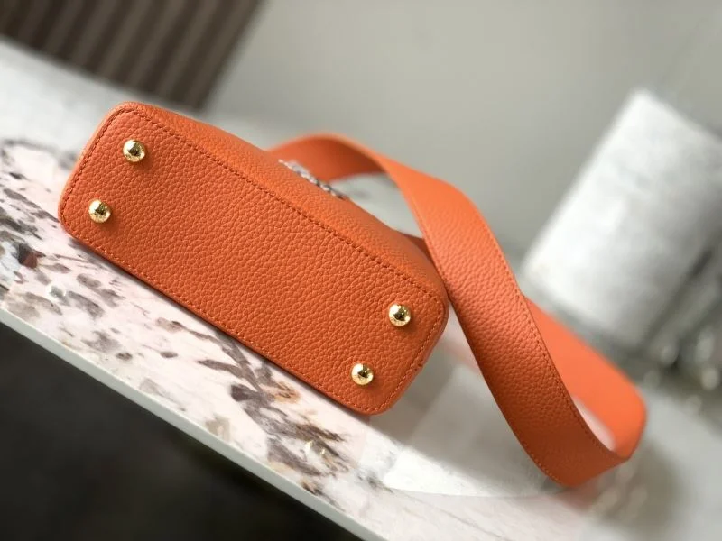 Bargain Louis Vuitton Capucines BB Bags
