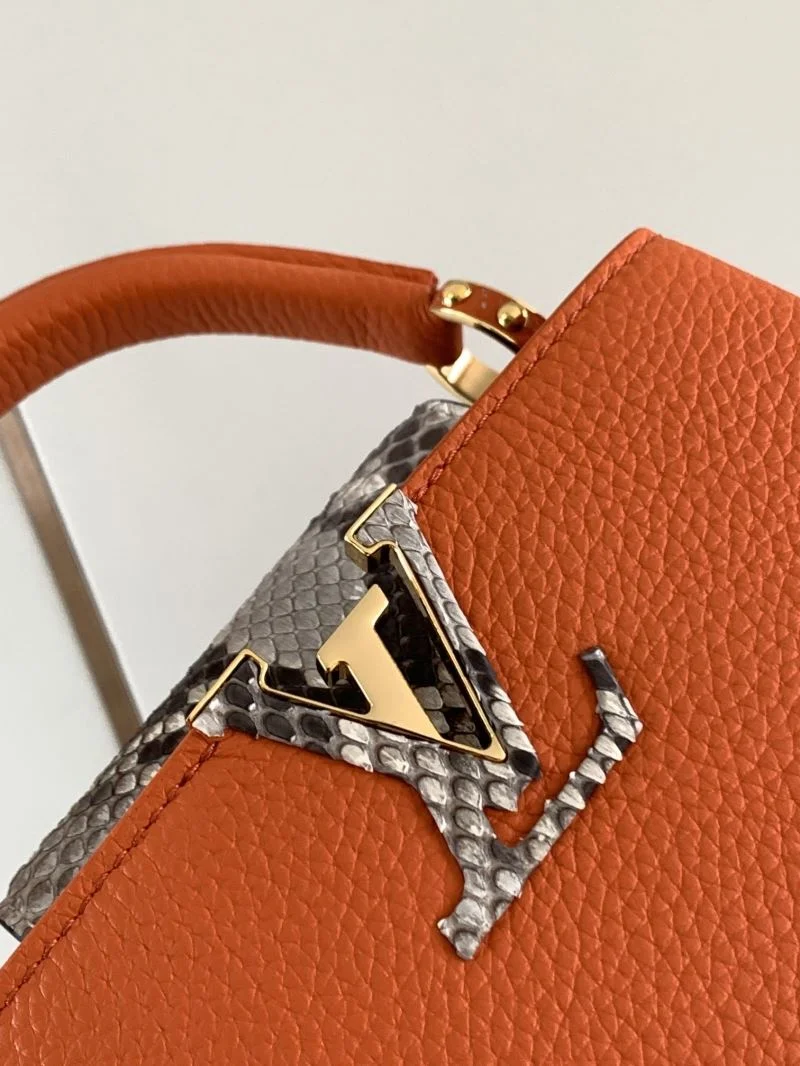 Bargain Louis Vuitton Capucines BB Bags