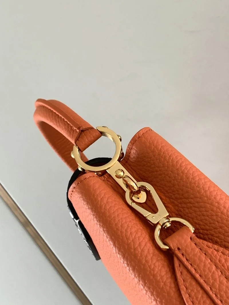 Bargain Louis Vuitton Capucines BB Bags