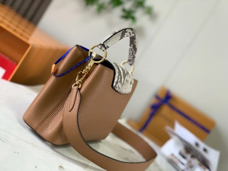 Real Louis Vuitton Capucines BB Bags