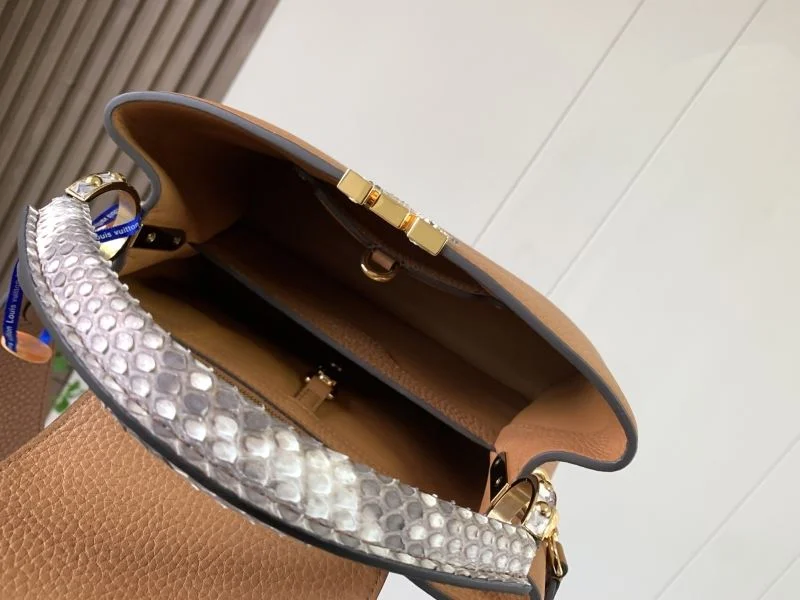 Real Louis Vuitton Capucines BB Bags