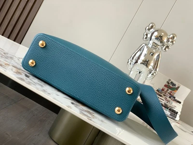 Top match Louis Vuitton Capucines BB Bags