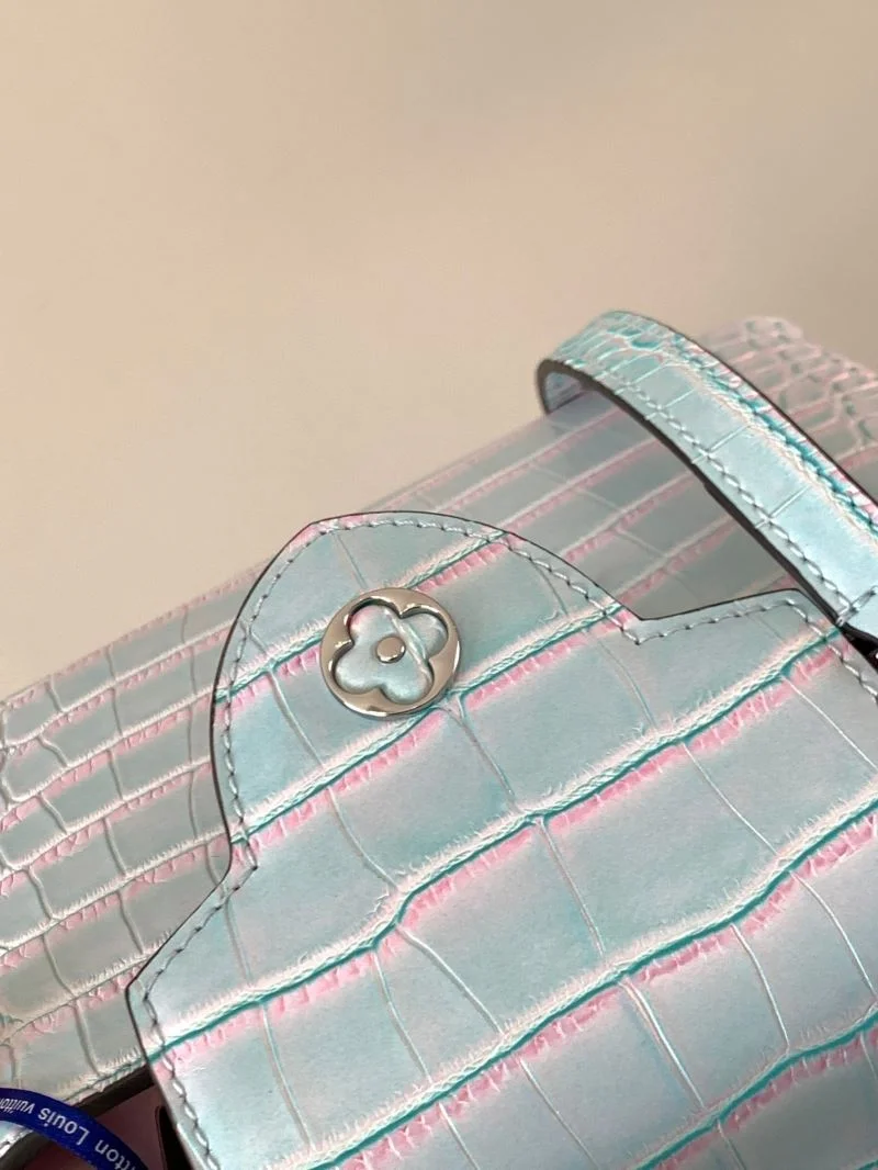 Value-priced Louis Vuitton Capucines BB Bags